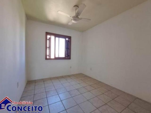 AP1001 Excelente apartamento com 03 dormitórios em Tramandaí