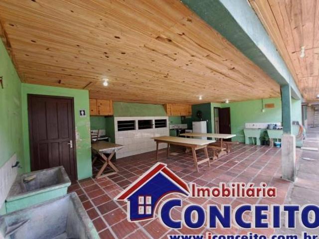 AP1004 Ótimo apartamento composto de 02 dormitórios no Centro de Imbé