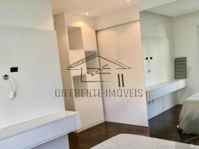 AP214 Apartamento 240m2 3 Dorms 3 Suítes 4 Vagas Excelente Localização