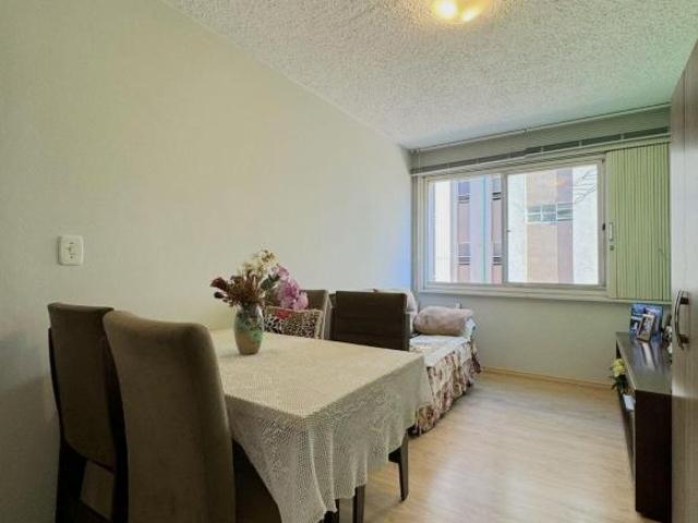 AP636 Apartamento semimobiliadono bairro Jardim América