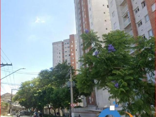 AP 9° andar 47m² com 2 quartos, sala, cozinha, lavanderia, banheiro e varanda, 1 vaga de garagem de