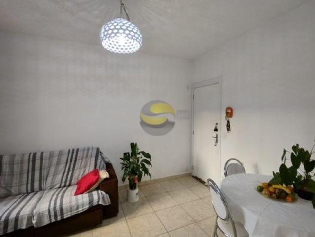 Ap 2 dorm. 45 m² armários, aceita financiamento, 1 vaga
