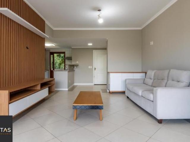 AP 3 dorm. 1 suíte hidro, 1 demi suíte, 1 vaga. B. Jardim dos Ipês, Gramado