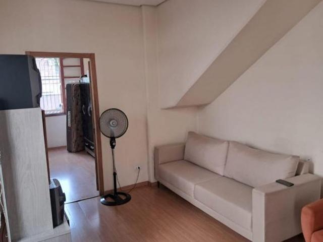 Ap terreo reformado 01 dorm frente 01 wc 01 garagem Santos SP Bairro vila belmiro