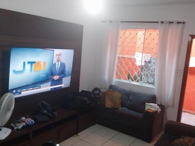 Ap Terreo reformado 02 dorm 01 wc garagem coletiva Santos SP Macuco