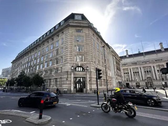 AP Food Express, Westminster Bridge Road, South Bank, London, SE1 7PD, United Kingdom | Room for rent #168064772 | Rentberry