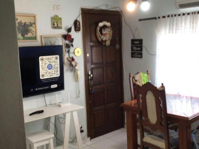 Ap no bnh reformado 02 dorm 01 wc 01 vaga Santos SP Aparecida