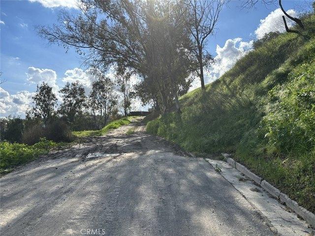 2830 Round Dr, Los Angeles, CA 90032