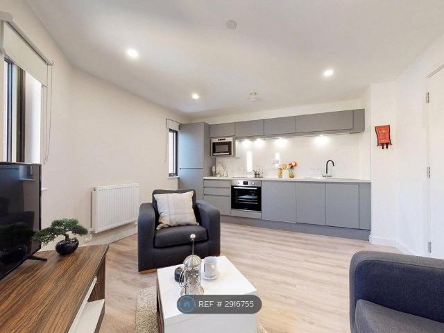 Apollo Residence, Sheffield S1, 2 bed flat to rent, £1,200 pcm | PrimeLocation