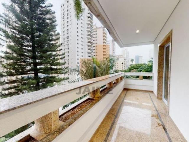 Apatamento será entregue totalmente reformado, terraço e 2 vagas ao lado do Shopping Higineopolis