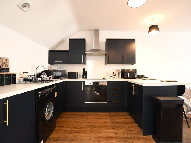 Apache Court, Weston Super Mare, Somerset BS23, 1 bed flat to rent, £850 pcm | PrimeLocation