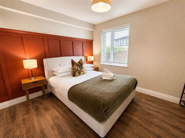 Apartment 3, 4 Chlorine Gardens, Belfast, BT9 5DJ