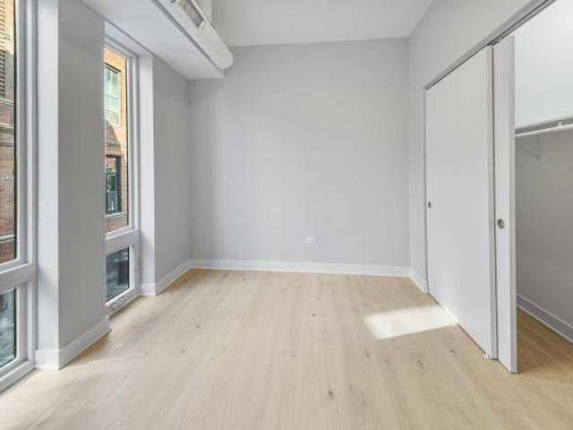 apartment 3 bedroom, Chicago IL 60640 DS88595172