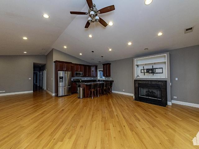 apartment 3 bedroom, Chicago IL 60647 DS86924774