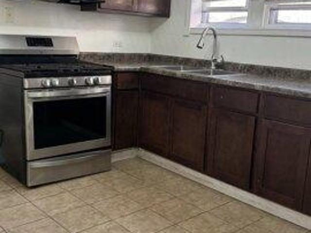 apartment 3 bedroom, Chicago IL 60649 DS88669329