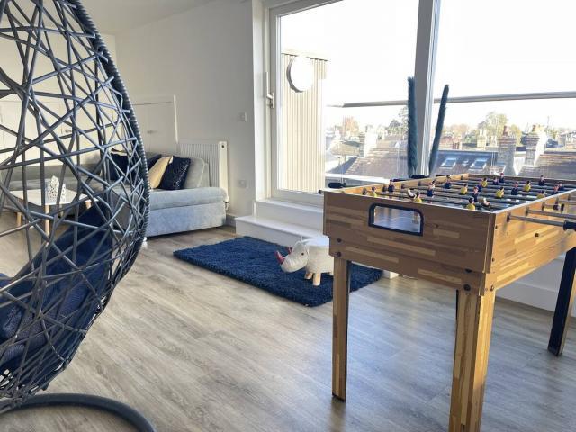 Apartment 3 Bedroom For Rent Cambridge Cambridge 5880 ELS65806616