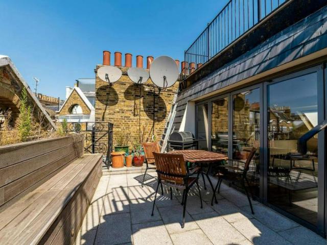 Apartment 3 Bedroom For Rent London London 17997 ES102579624