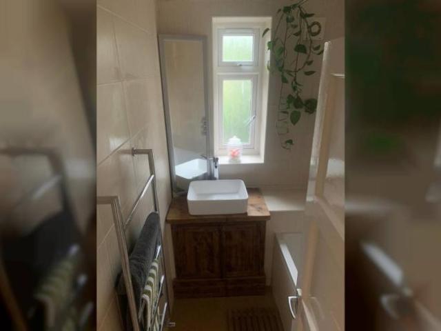 Apartment 3 Bedroom For Rent London London 2555 ES101813988