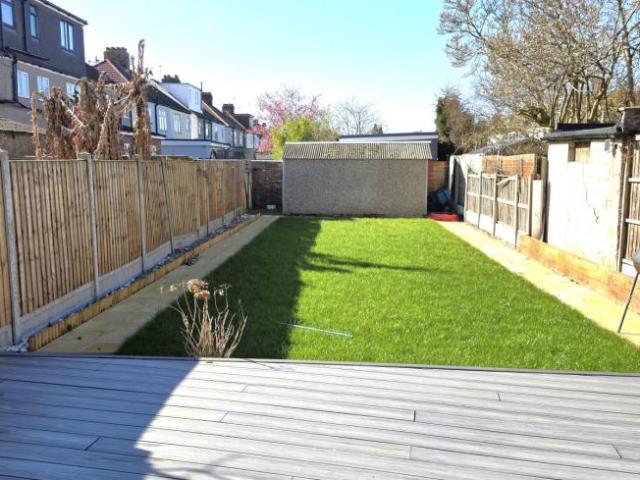 Apartment 3 Bedroom For Rent London London 2655 ELS101837070