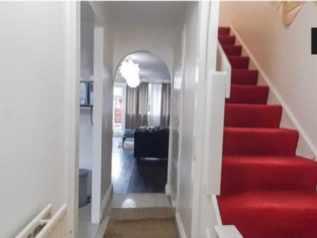 Apartment 3 Bedroom For Rent London London 3300 ELS93974940