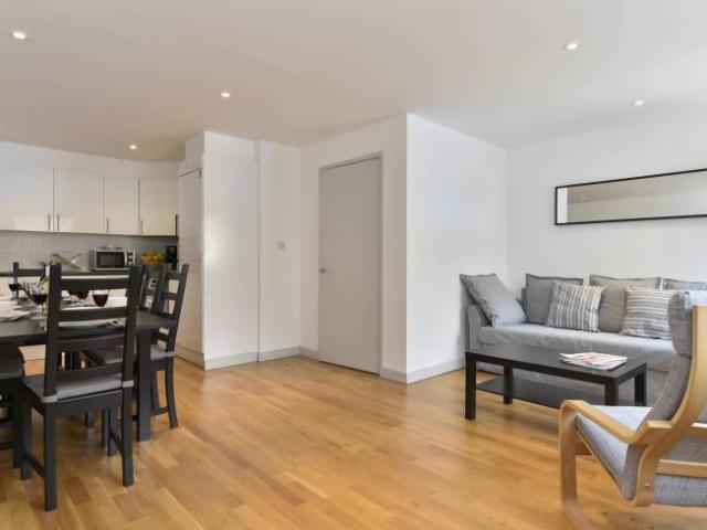 Apartment 3 Bedroom For Rent London London 3900 ES101671790