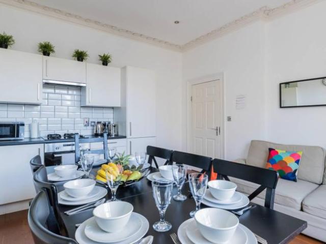 Apartment 3 Bedroom For Rent London London 4000 ES101672035
