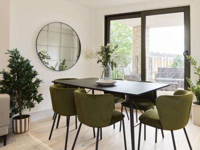 Apartment 3 Bedroom For Rent London London 4250 ELS101824915