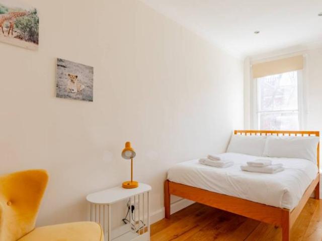Apartment 3 Bedroom For Rent London London 4980 ES101820258