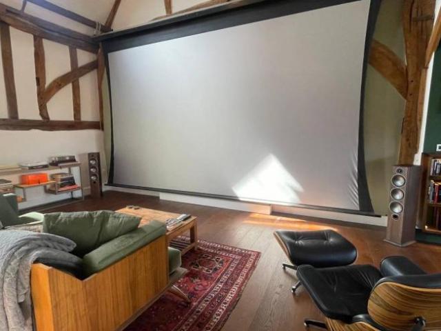 Apartment 3 Bedroom For Rent London London 5089 ELS98191885
