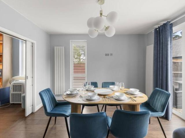 Apartment 3 Bedroom For Rent London London 5500 ELS101372392