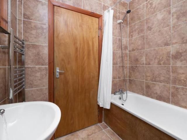 Apartment 3 Bedroom For Rent London London 6000 ELS101733531