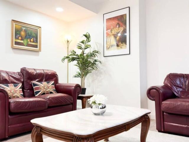 Apartment 3 Bedroom For Rent London London 6610 ES101853107