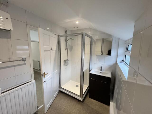 Apartment 3 Bedroom For Rent Salisbury Wiltshire 1400 ES101078565