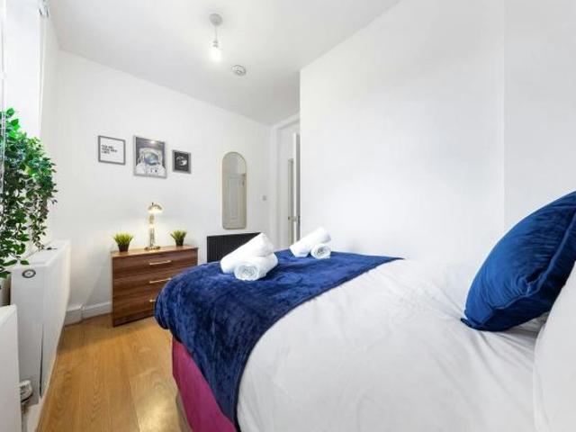 Apartment 3 Bedroom For Rent Southampton Southampton 3500 ELS87632486