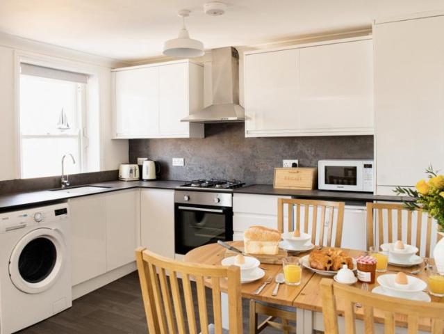 Apartment 3 Bedroom For Rent 6 Chandos Square 6 Chandos Square 2850 ES98972707
