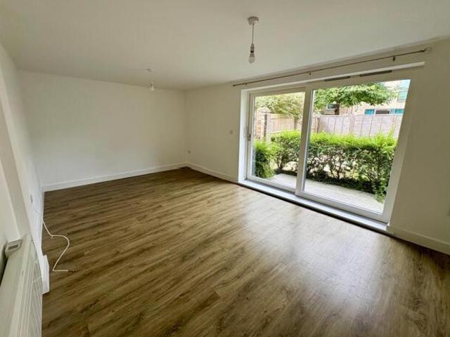 Apartment 3 Bedroom For Sale Cambridge Cambridgeshire 580000 ELS99204098