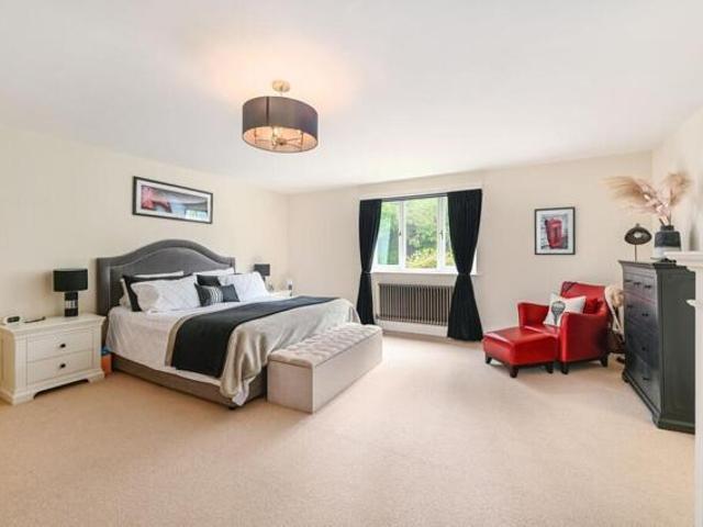 Apartment 3 Bedroom For Sale Crowborough East Sussex 550000 ELS98577786
