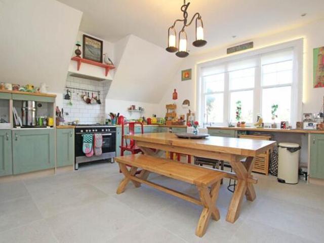 Apartment 3 Bedroom For Sale Eastbourne East Sussex 447000 ES99926123