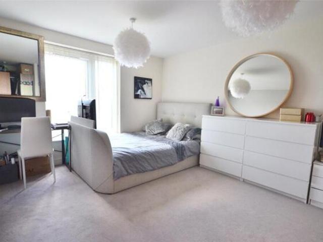 Apartment 3 Bedroom For Sale Gillingham Medway 290000 ES98800927