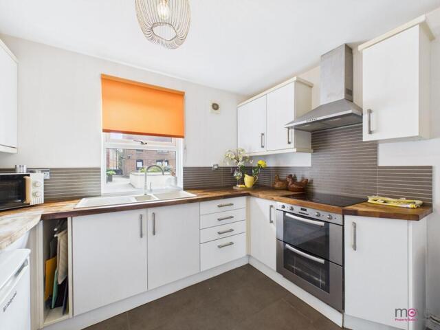 Apartment 3 Bedroom For Sale Gloucester Gloucestershire 145000 ELS99277885