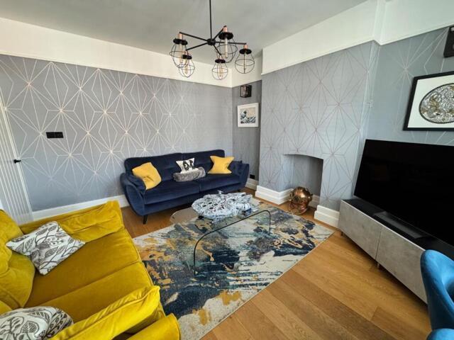 Apartment 3 Bedroom For Sale Harrow Greater London 460000 ES99130051