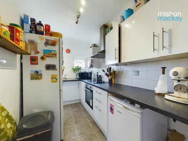 Apartment 3 Bedroom For Sale Hove Brighton And Hove 375000 ES99381072
