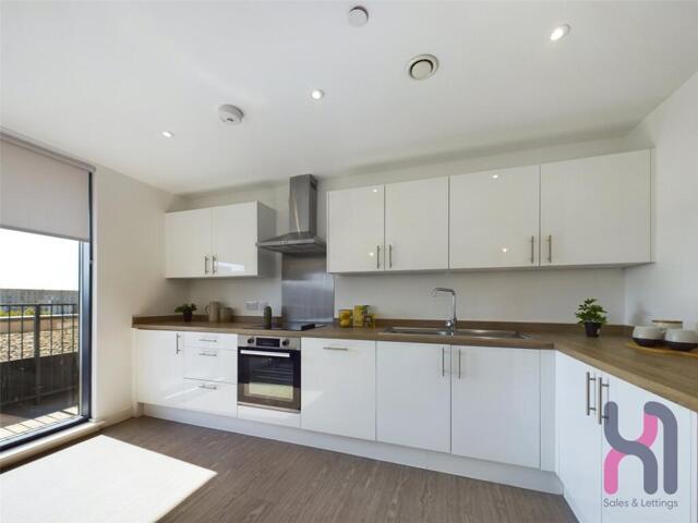 Apartment 3 Bedroom For Sale Salford Salford 330000 ES98687534