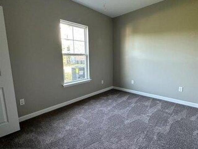 apartment 3 bedroom, Hickory NC 28601 DS88079440