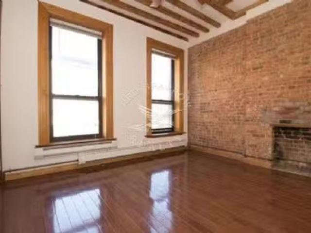 Apartment 3 bedrooms in Harlem East