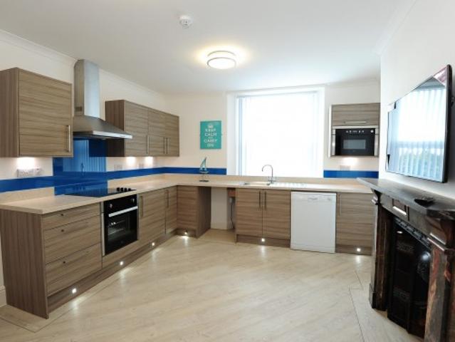 Apartment 3. Close to uni! *all bills included* Pads for Students