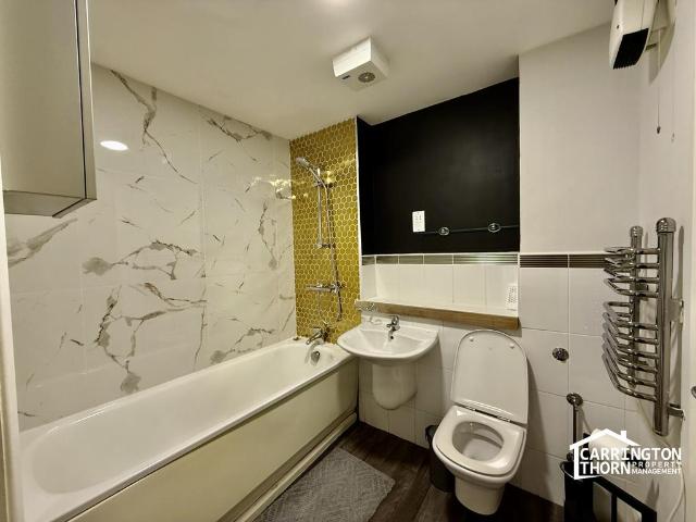 Apartment 10, 67 Rickman Drive. 3 bed flat to rent £1,800 pcm £415 pw