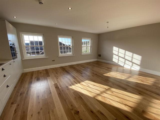 Apartment 10, Scuttlecroft Place