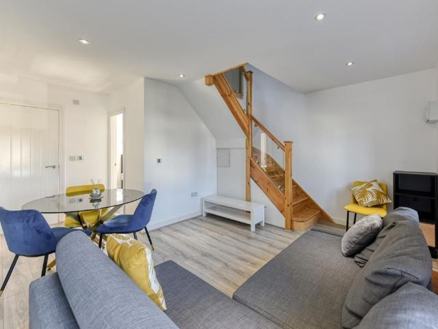 Apartment 11 Beacon House, Tettenhall Road, Newbridge
