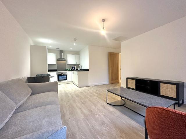 Apartment 11 Maythorn House, 1 Bridgewater Close, Nottingham NG2, 1 bed flat to rent, £1,100 pcm | PrimeLocation
